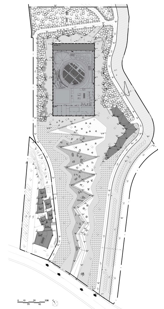 Maddey Collins | AEWORLDMAP.COM (3,300+ posts)